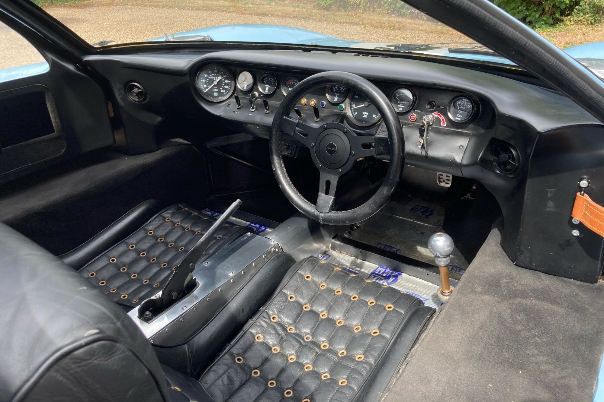 1995 Ford GT40 – Classified of the Week | Car & Classic Magazine