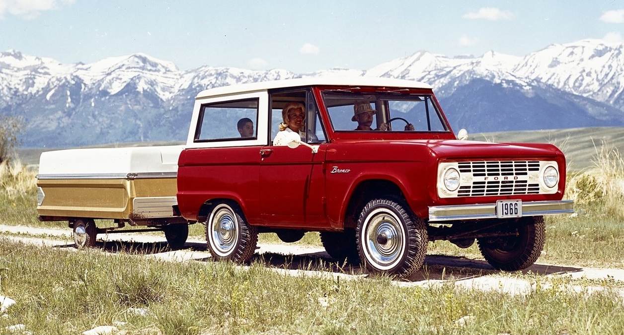 The Brilliant Bronco – a 4×4 Icon | Car & Classic Magazine