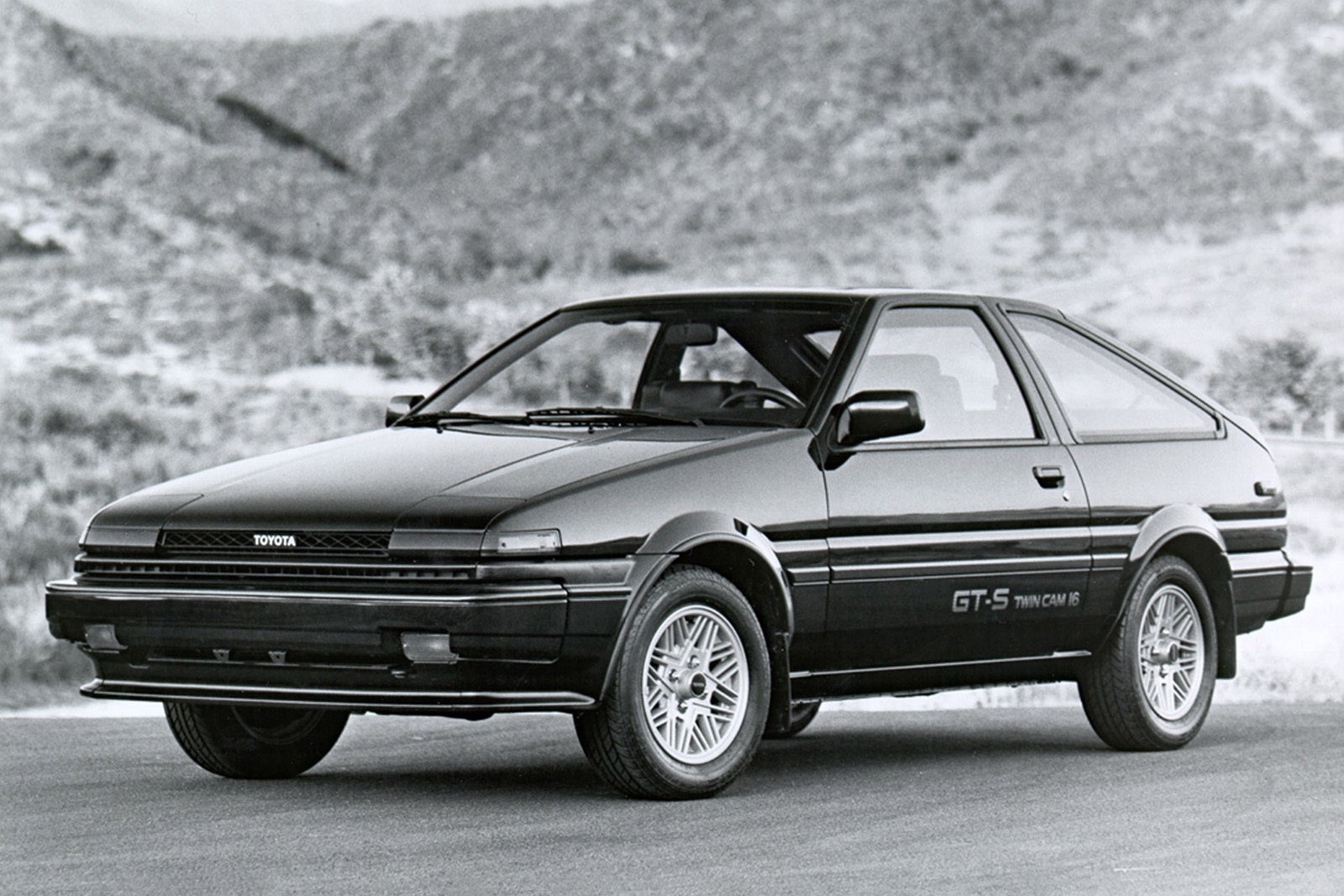 Why is the Toyota AE86 So Expensive? | Car & Classic Magazine