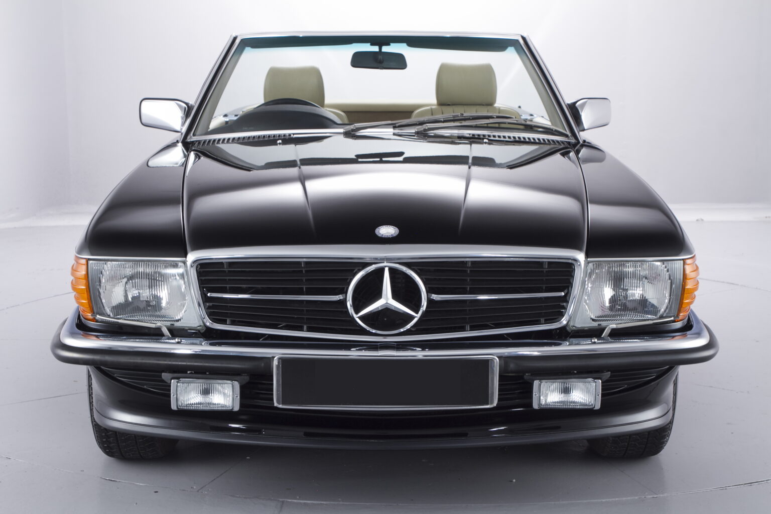 The Mercedes R107 – Five Things You Need To Know | Car & Classic Magazine