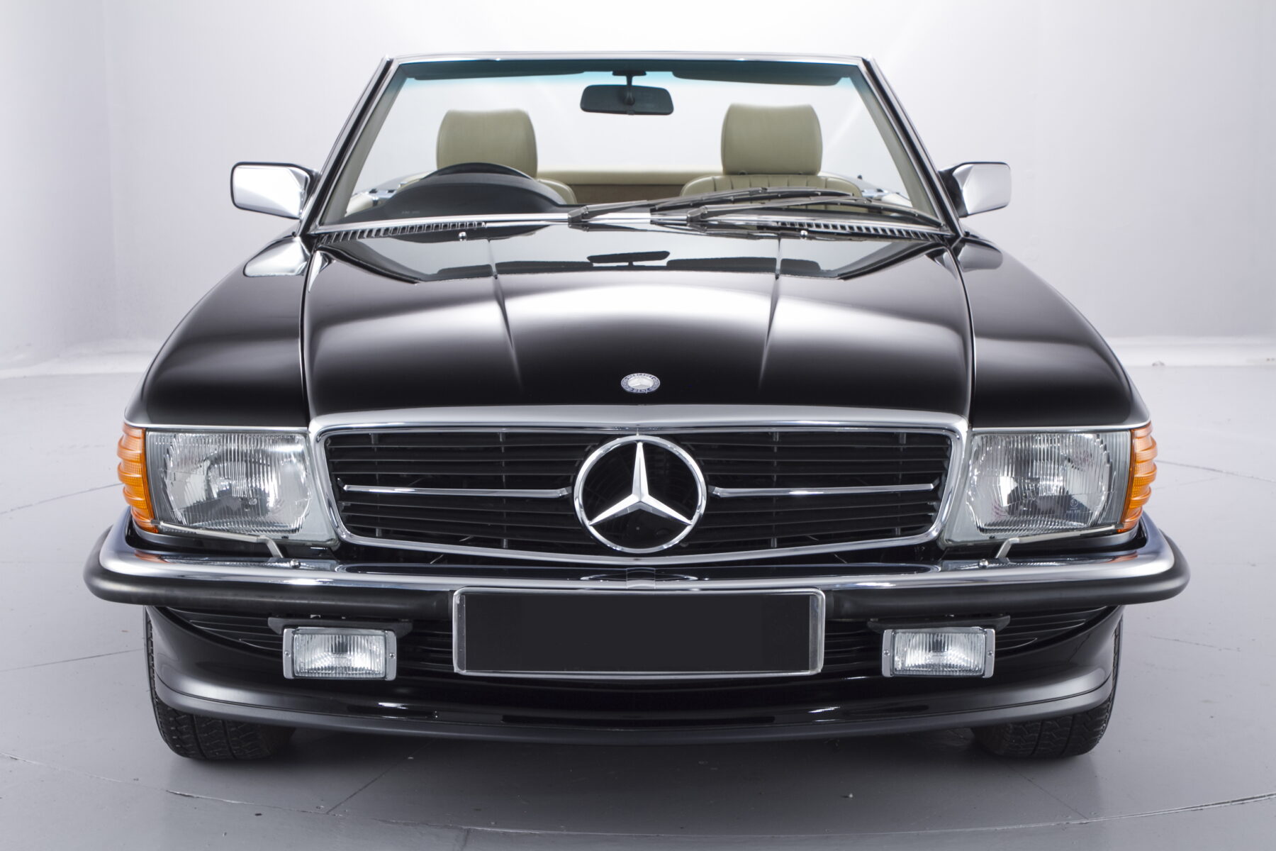 The Mercedes R107 – Five Things You Need To Know | Car & Classic Magazine