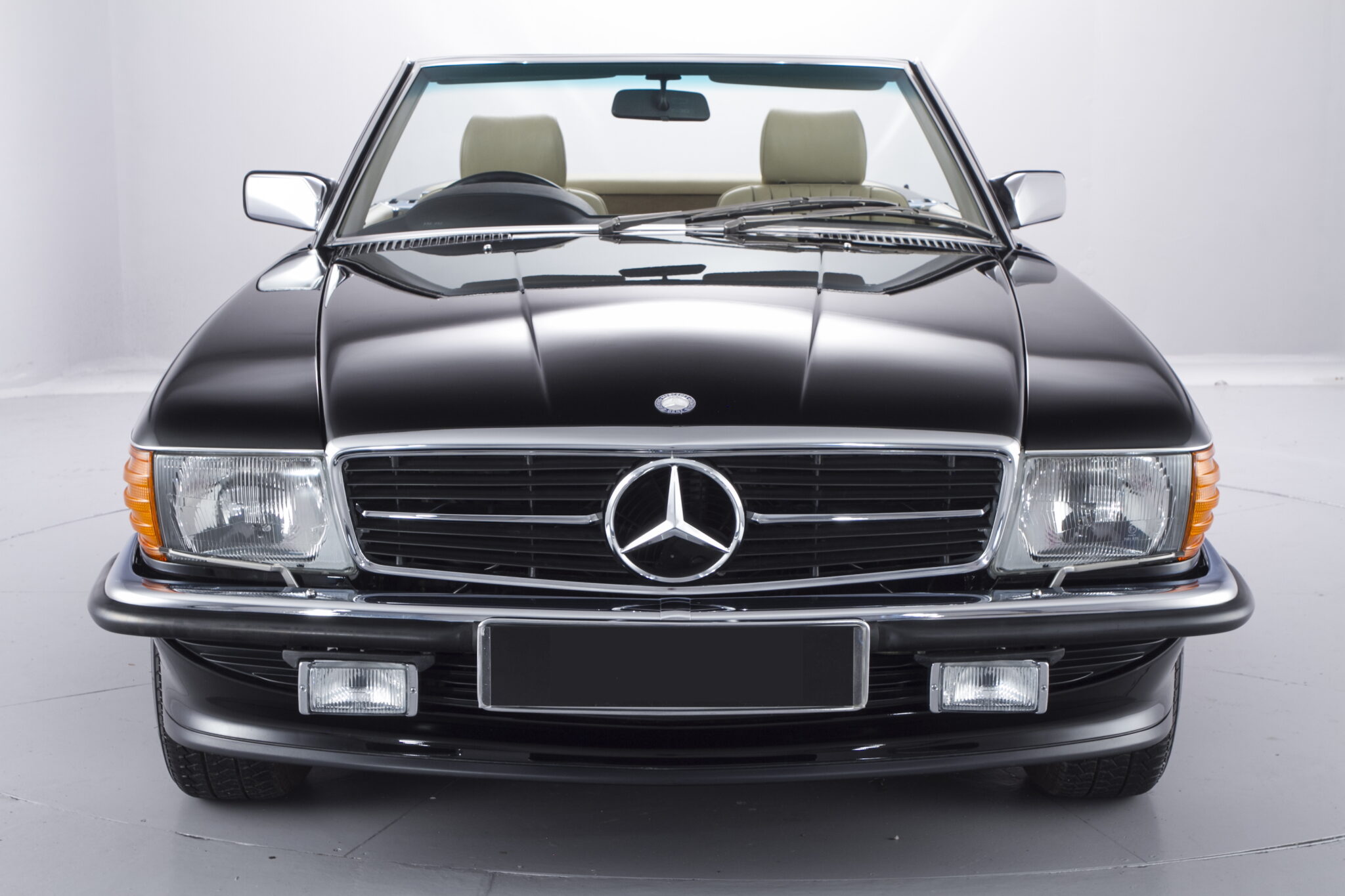 The Mercedes R107 – Five Things You Need To Know | Car & Classic Magazine