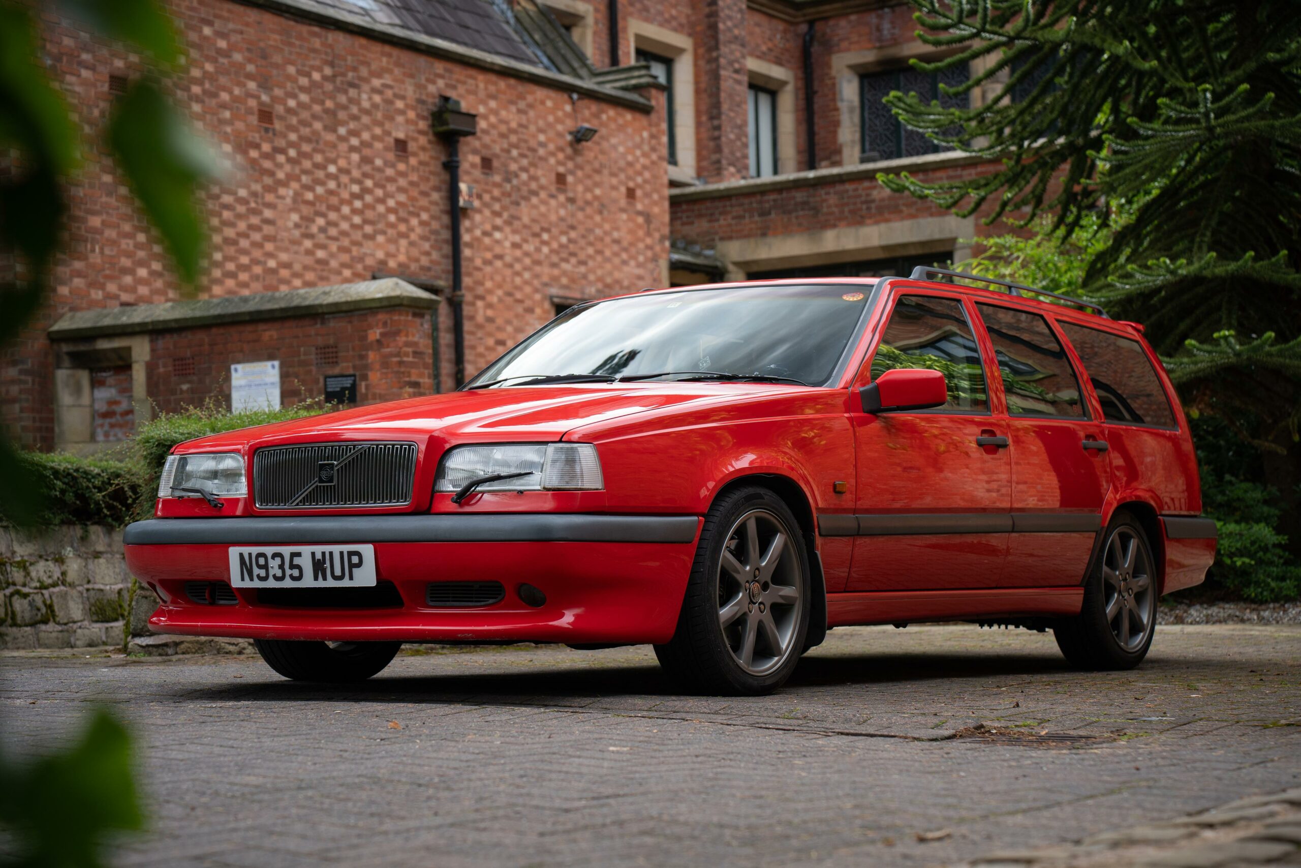 1994 Volvo 850 Turbo Wagon Red