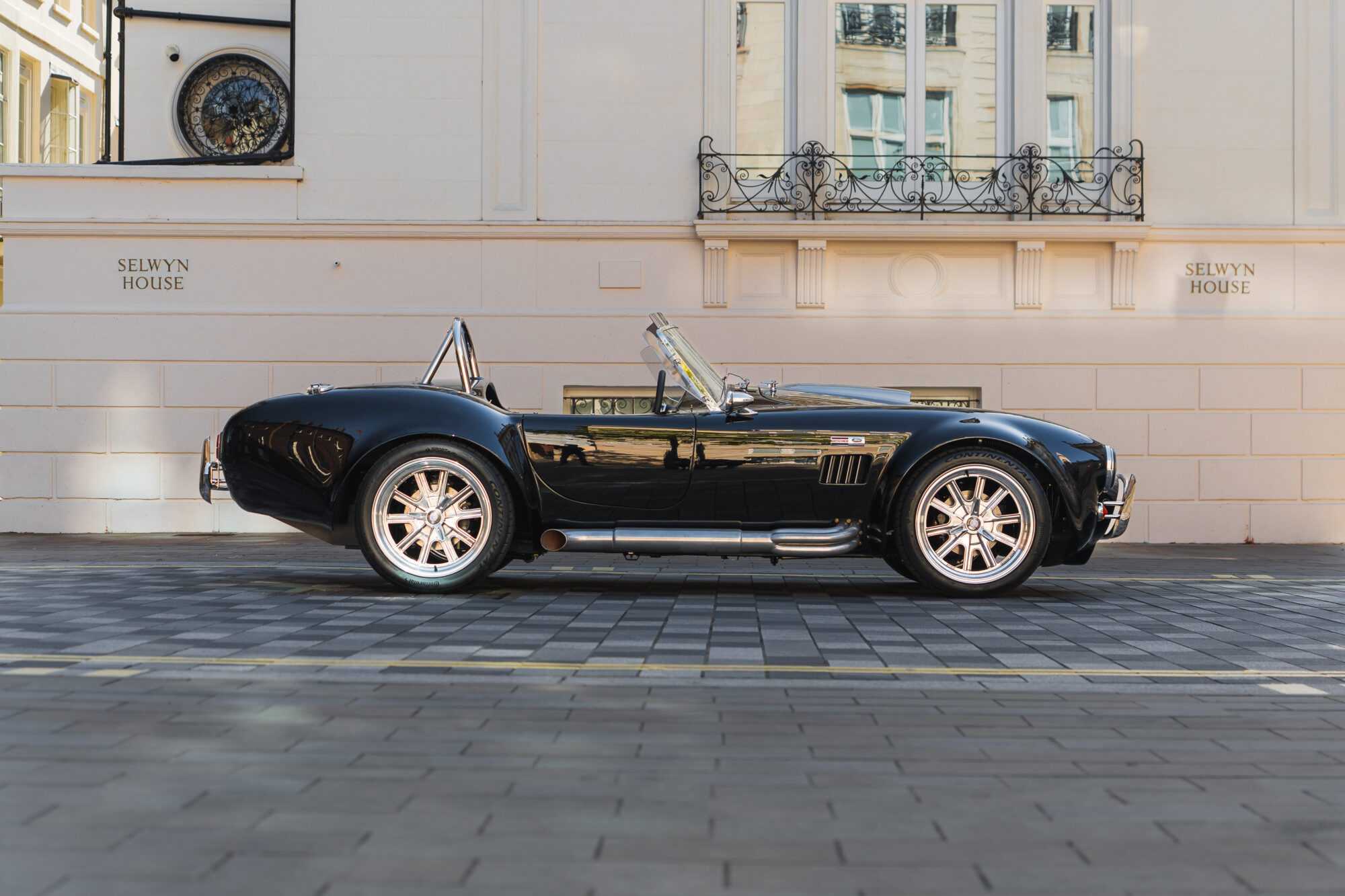 New Turnkey Cobra – CSX10000 | Car & Classic Magazine