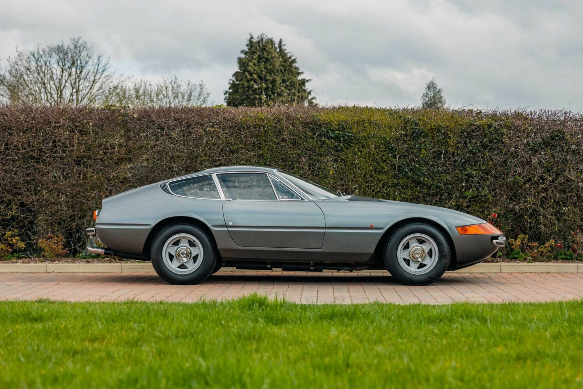 Alive and Kicking – The Ferrari V12 | Car & Classic Magazine