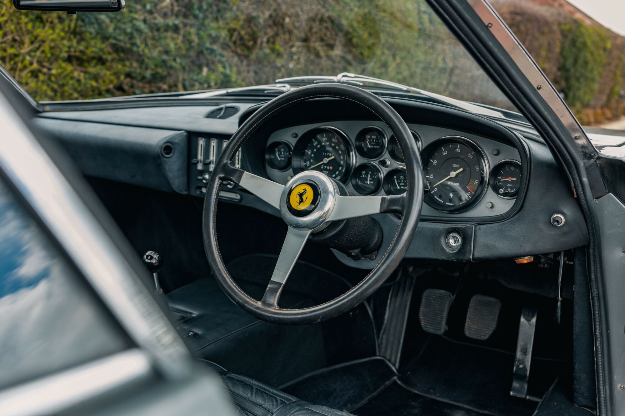 Eric Clapton’s 1971 Ferrari 365 GTB/4 Daytona – Classified of the Week ...