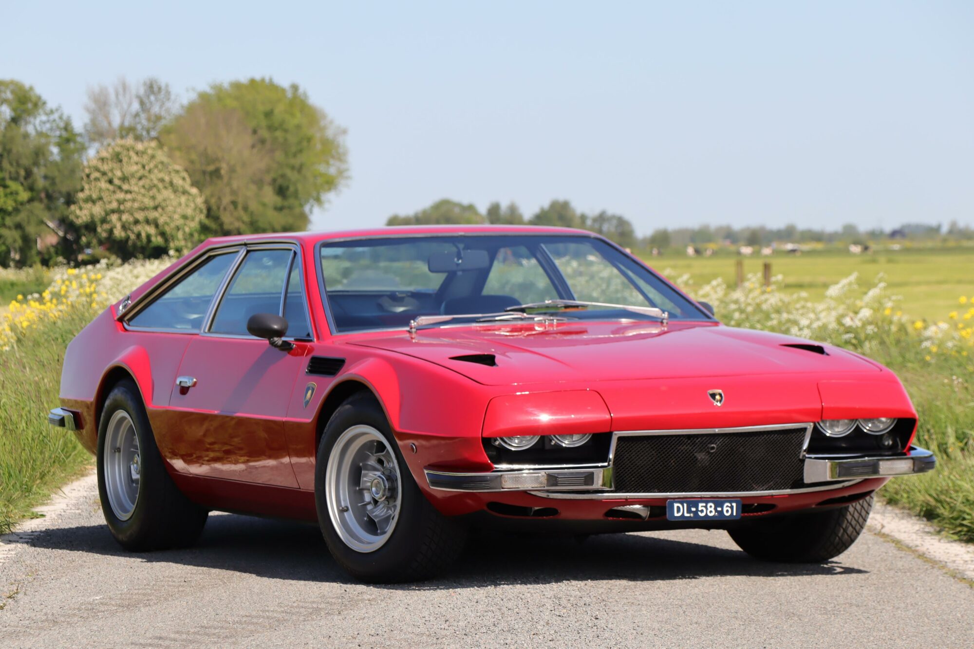 Have You Ever Heard of – The Lamborghini Jarama? | Car & Classic Magazine