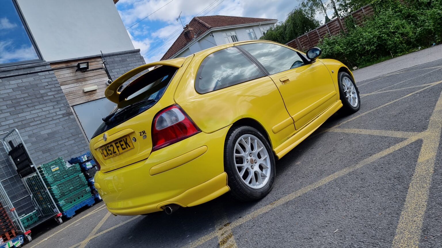 MG ZR – The Time Is Now | Car & Classic Magazine