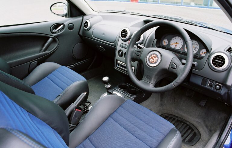 MG ZR – The Time Is Now | Car & Classic Magazine