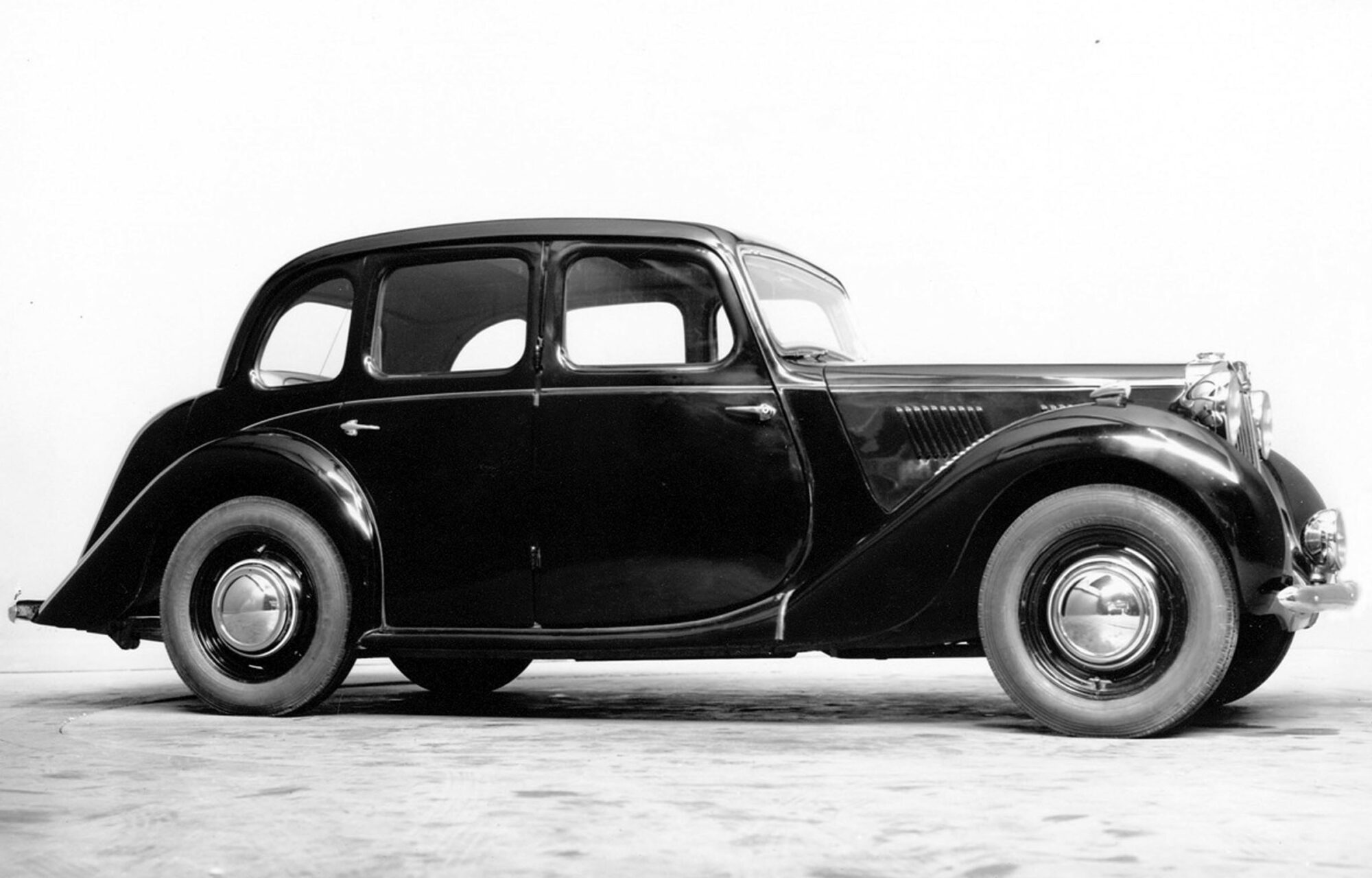 Safety Fast – 100 Years of MG | Car & Classic Magazine