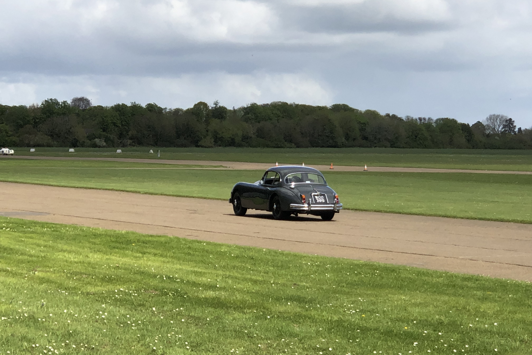 Why You Should Join a Car Club | Car & Classic Magazine