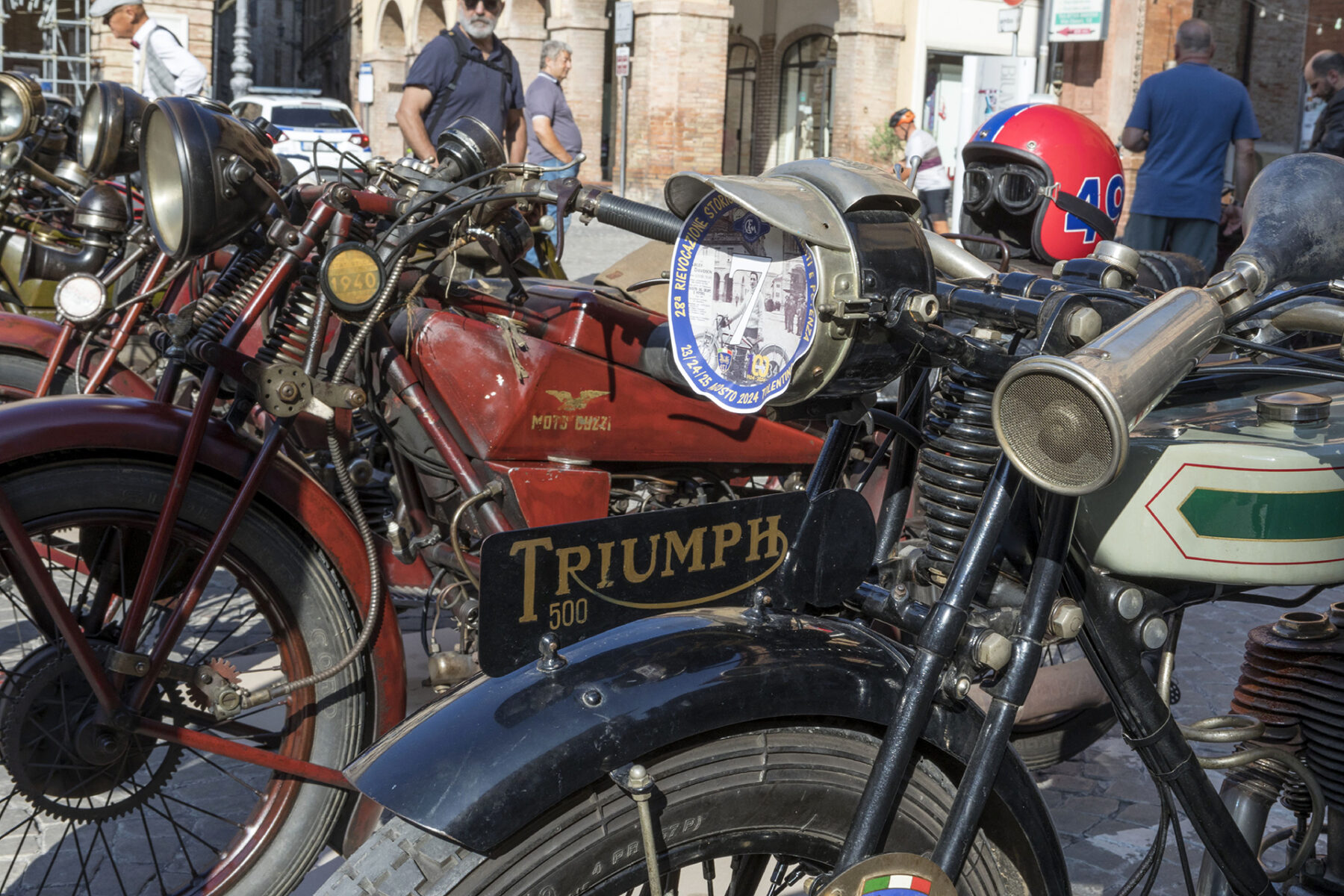 Vintage Bikes Pay Tribute to the Circuito del Chienti e Potenza | Car ...