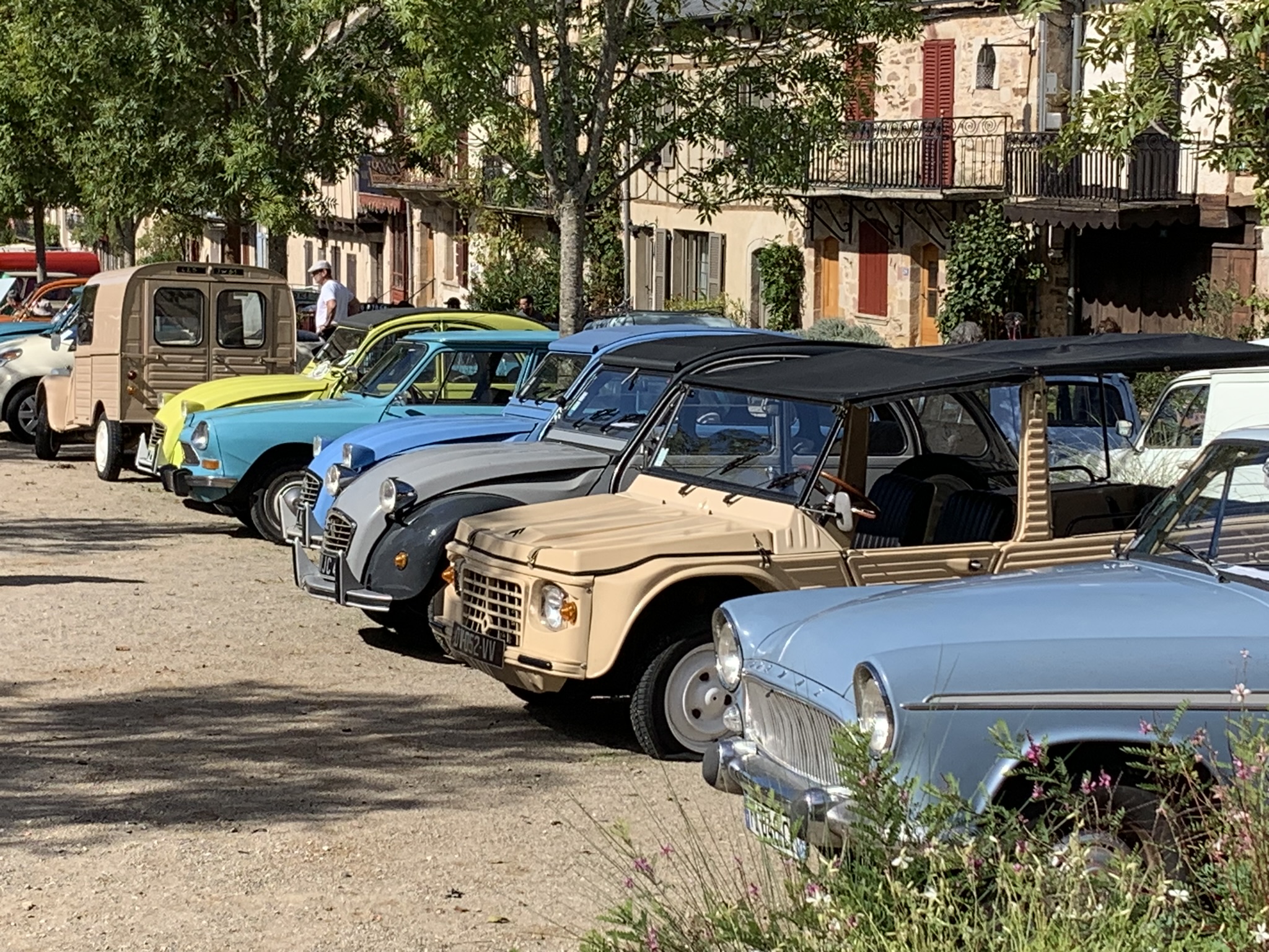 Auto Moto Retro – The Unifying Power of Classics | Car & Classic Magazine