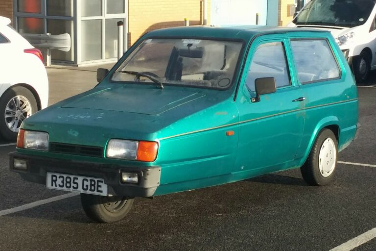 Guilty Pleasures – The Reliant Robin | Car & Classic Magazine