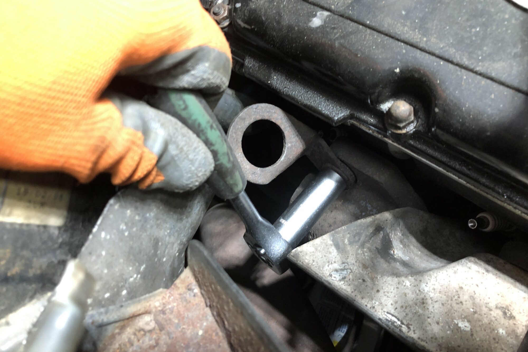 How To – Replace Your Exhaust Manifold Gaskets | Car & Classic Magazine