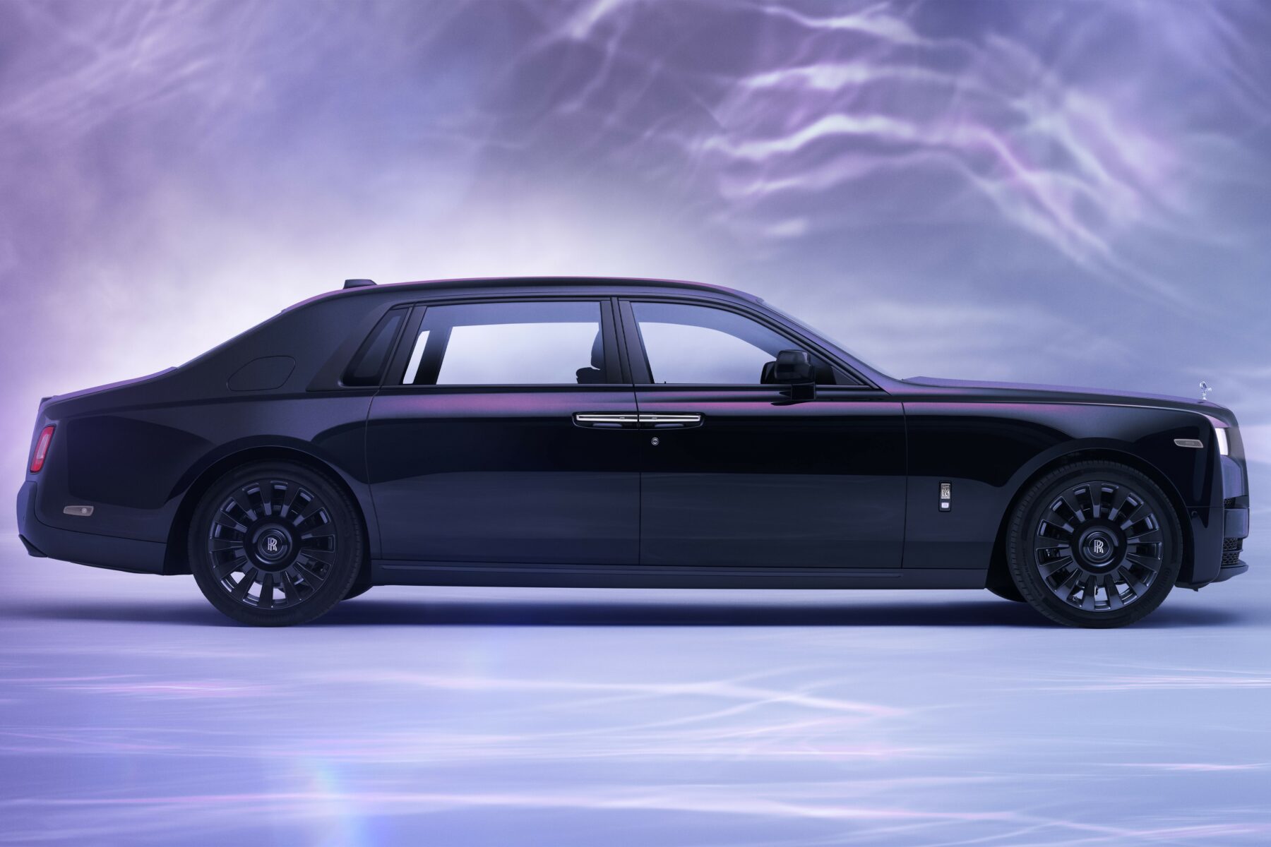 The Great Eight – 100 Years of the Rolls-Royce Phantom | Car & Classic ...