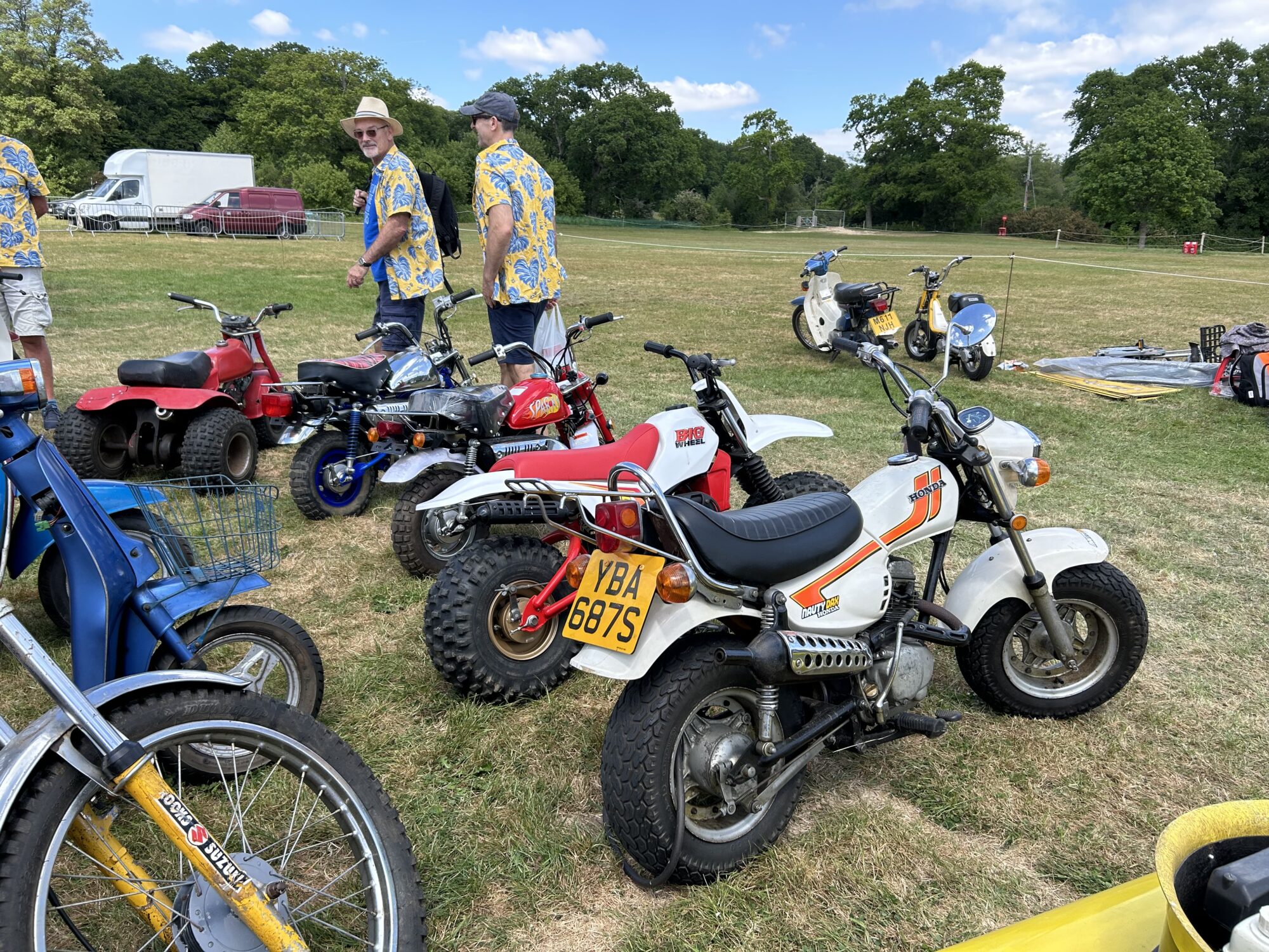 How To Find Bargains at an Autojumble | Car & Classic Magazine