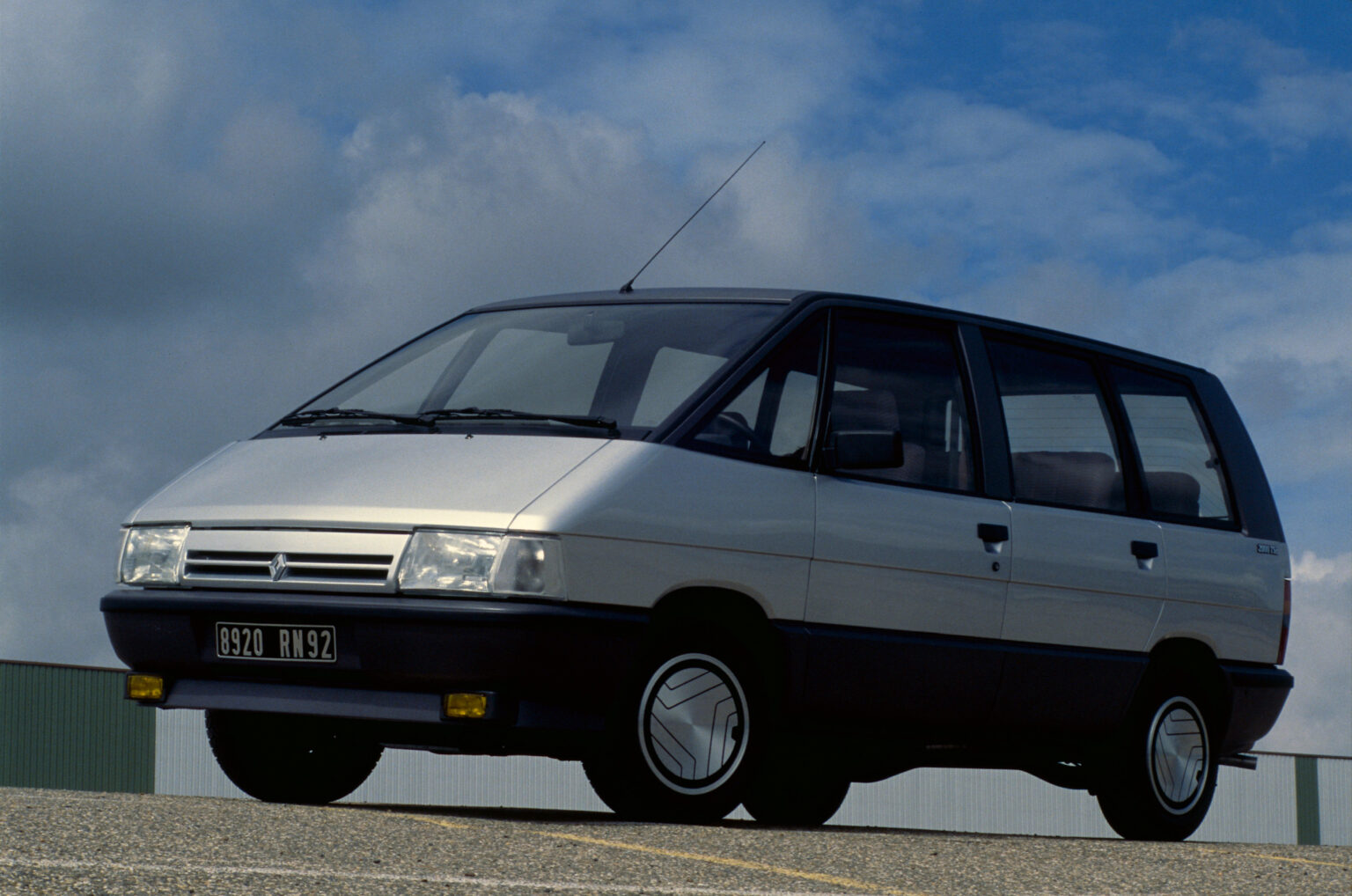 Class of 1985 – Five Cars Becoming Tax & MOT Exempt in 2025 | Car ...